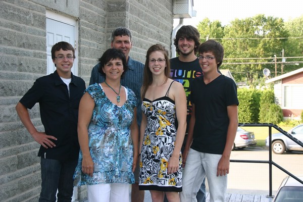 Un bel appui pour la nageuse Jasmine Frappier de Saint-François-Xavier