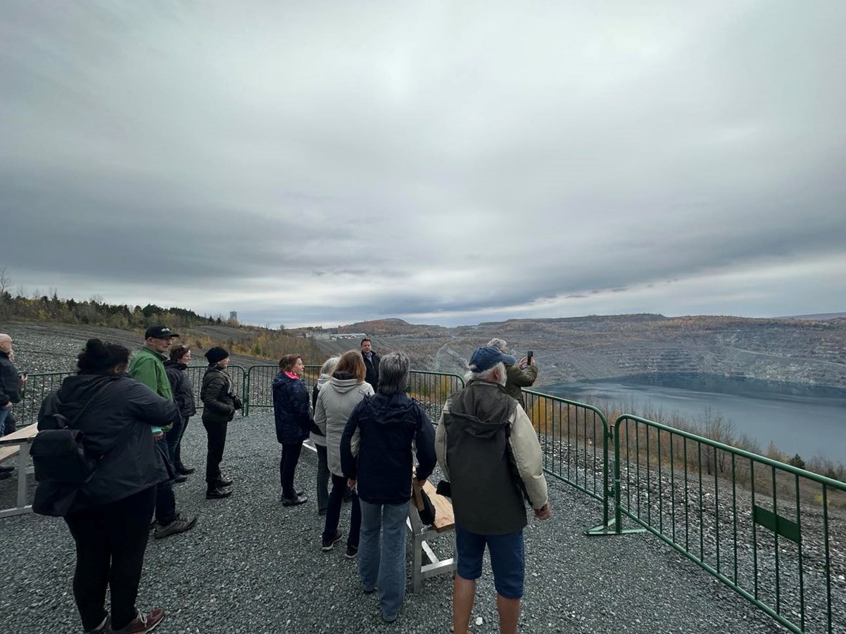 Val-des-Sources inaugure un tout nouveau sentier pédestre en bordure du ...